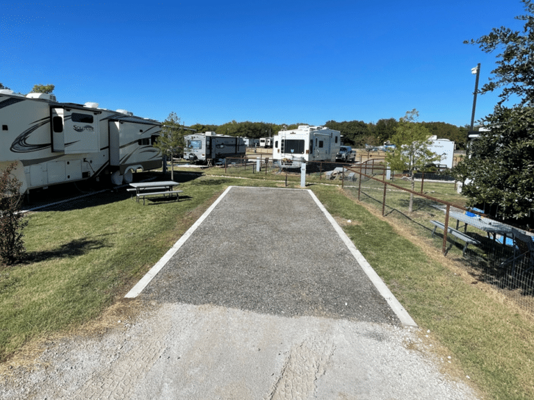 Welcome - Waggin' Tail Ranch RV Resort | Pilot Point, TX